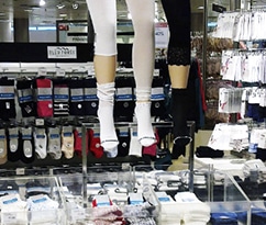 Wholesale Overstock and Closeout Clothing, Handbags, Shoes and More ...