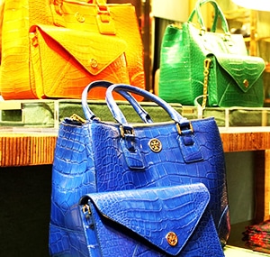 Wholesale Overstock and Closeout Clothing, Handbags, Shoes and More ...